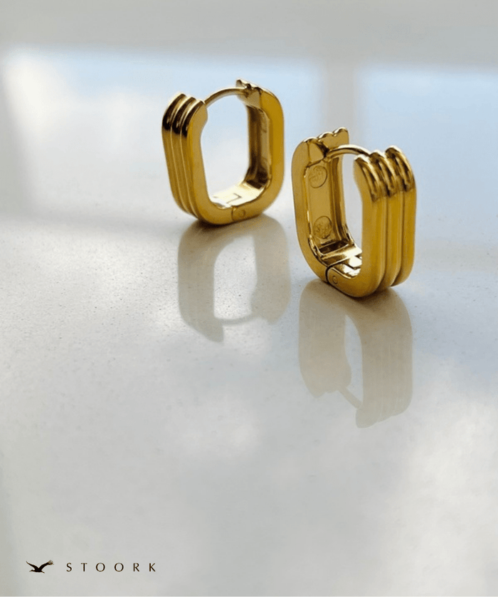 Vertical Line Mini Hoop Pierce | 金属アレルギー対応アクセサリー通販ショップstoork(ストーク)